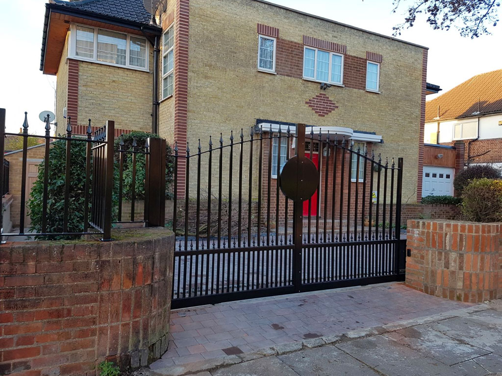 Security Gates Barking - Electric Gates Bromley